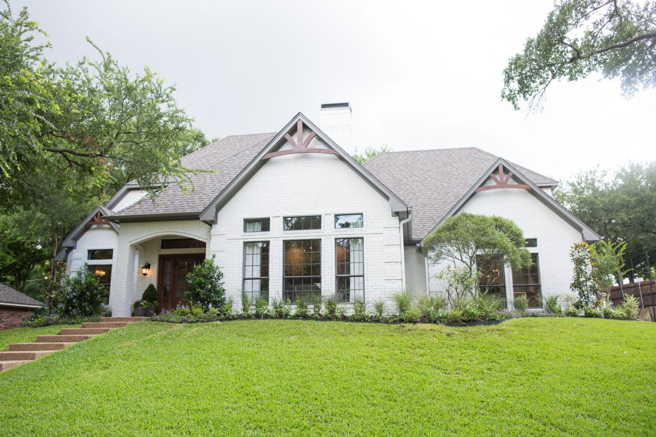 Photos Hgtvs Fixer Upper With Chip And Joanna Gaines Hgtv