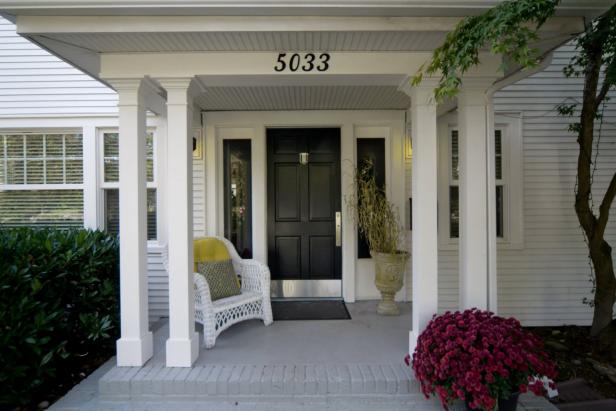 3 Tips for Choosing the Perfect Color for Your Front Door | TLC.com