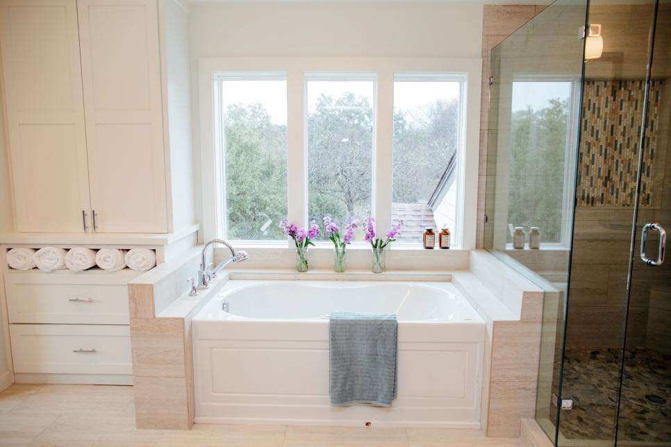 Fixer Upper Master Bedrooms and Master Bathrooms | HGTV's Fixer Upper With Chip and Joanna ...