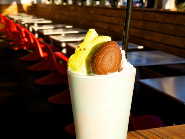 A Peeps Milkshake Recipe | HGTV