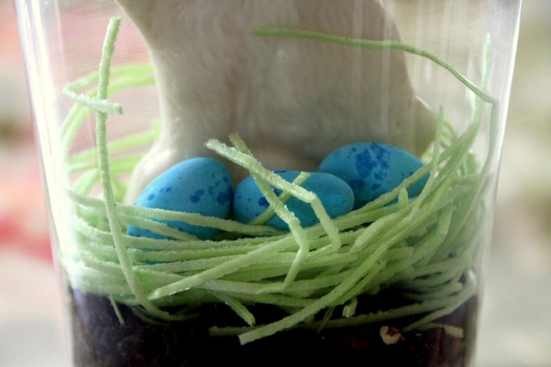 How to Make an Edible Easter Terrarium | HGTV