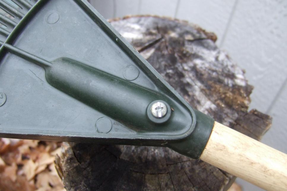 Garden Tools: Top Care Tips for Winter | HGTV