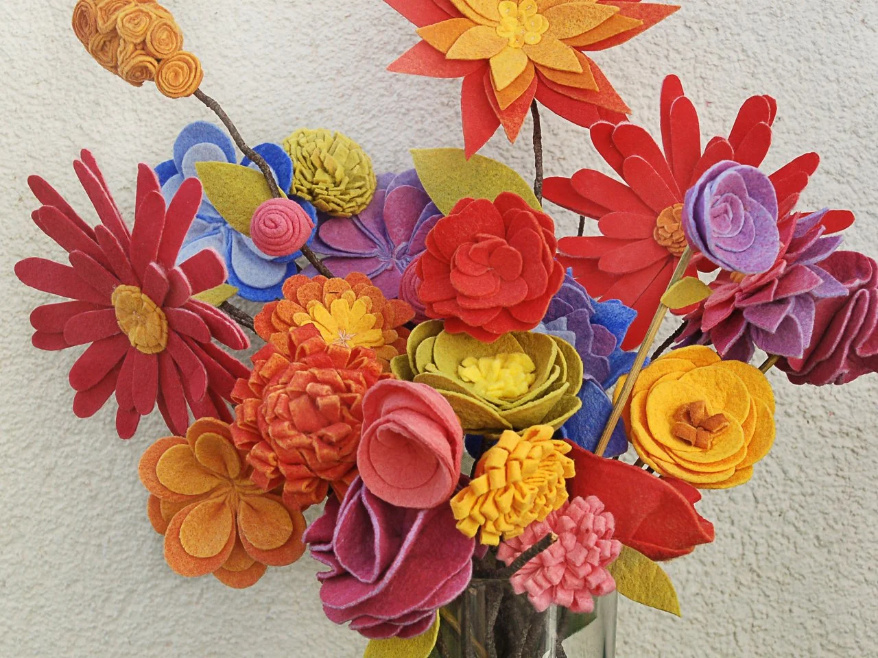 How to make felt flowers store