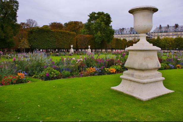 Formal Garden Ideas | HGTV