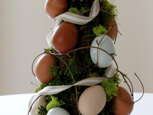 How to Create Your Own DIY Egg Topiary | HGTV