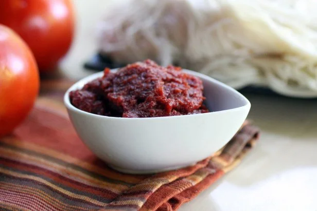 How to Make Homemade Tomato Paste | HGTV