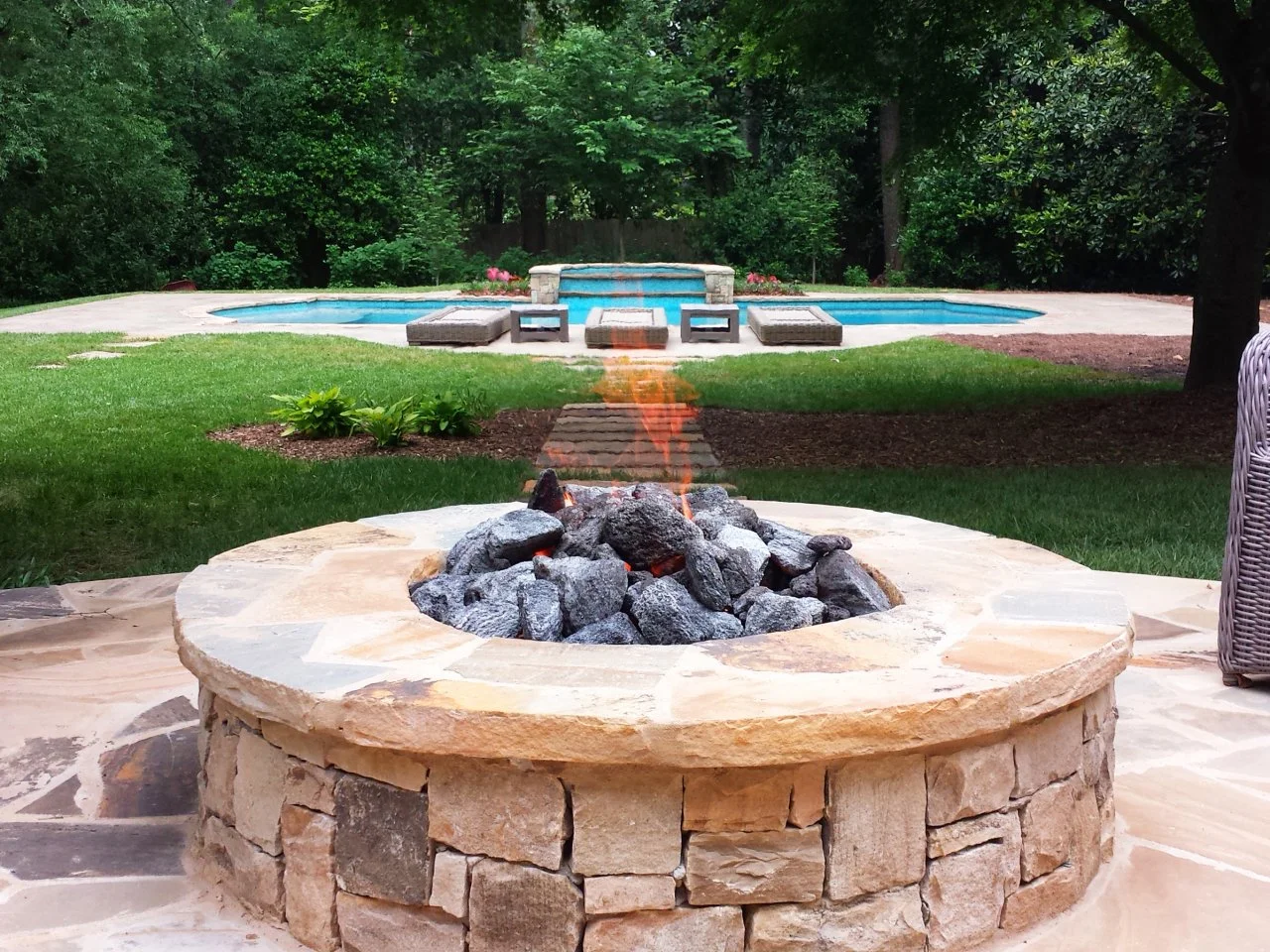 Cinder Block Fire Pit With Flagstone Patio