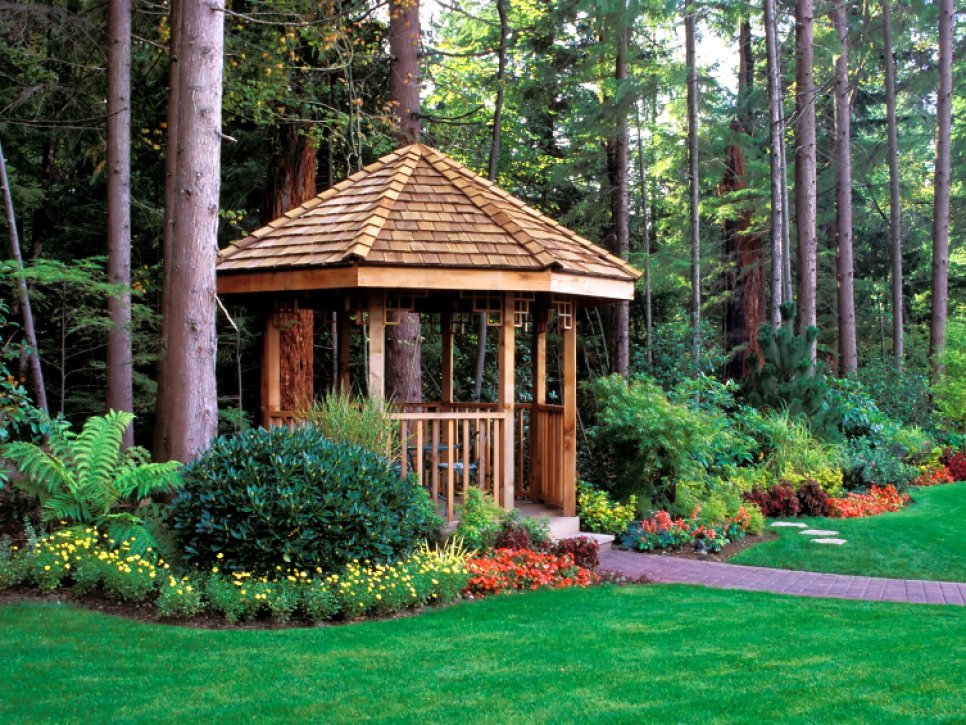 Hardscapes: Landscaping's Bones | HGTV