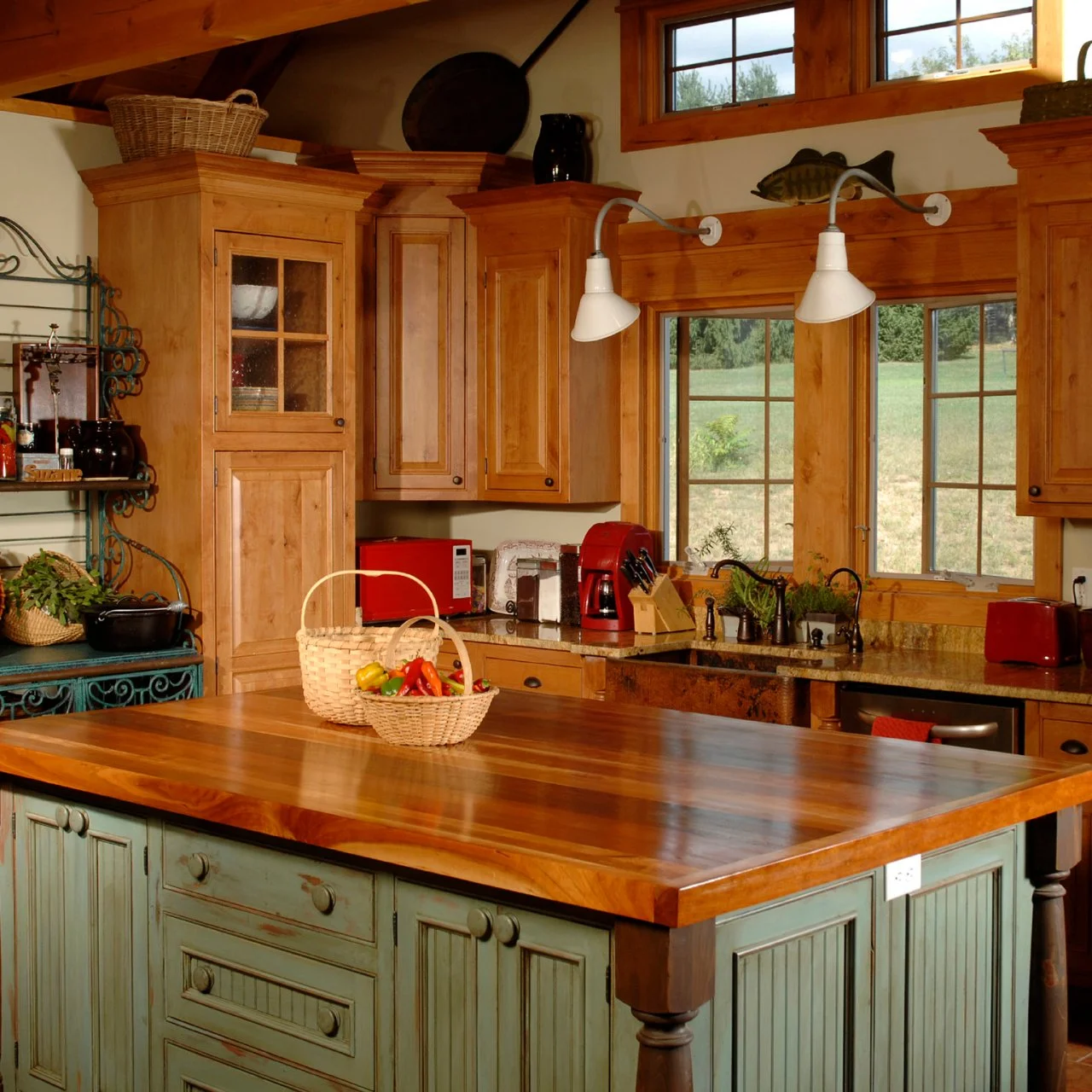 Primitive Kitchen Island Ideas Home Inspiration: 11 Rustic Kitchen