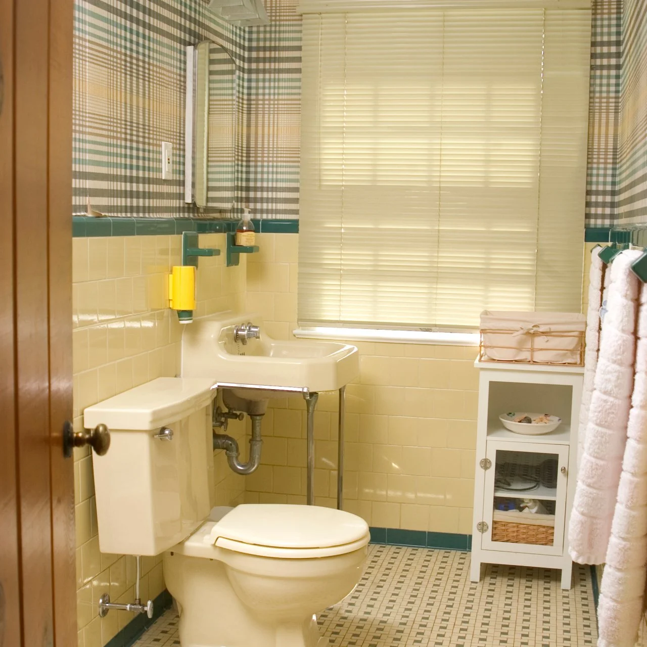 Ugly bathroom store