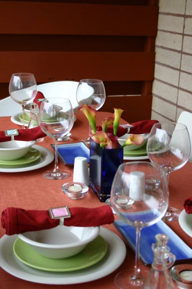 Elegant Everyday Table Settings | HGTV