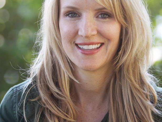 Cari Cucksey Bio | Cari Cucksey | HGTV