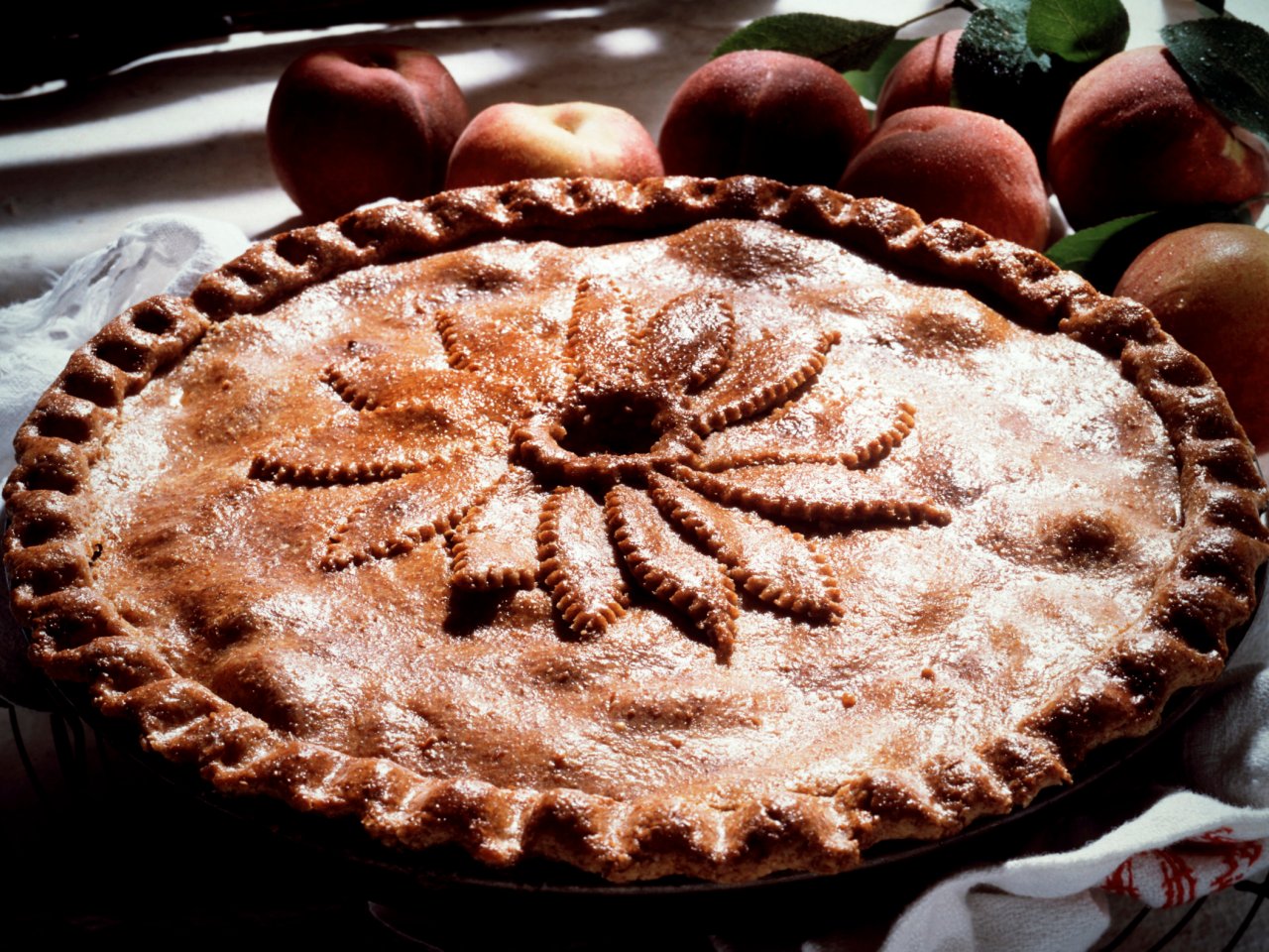 How to Freeze Peaches | Freezing Fresh Peaches | HGTV