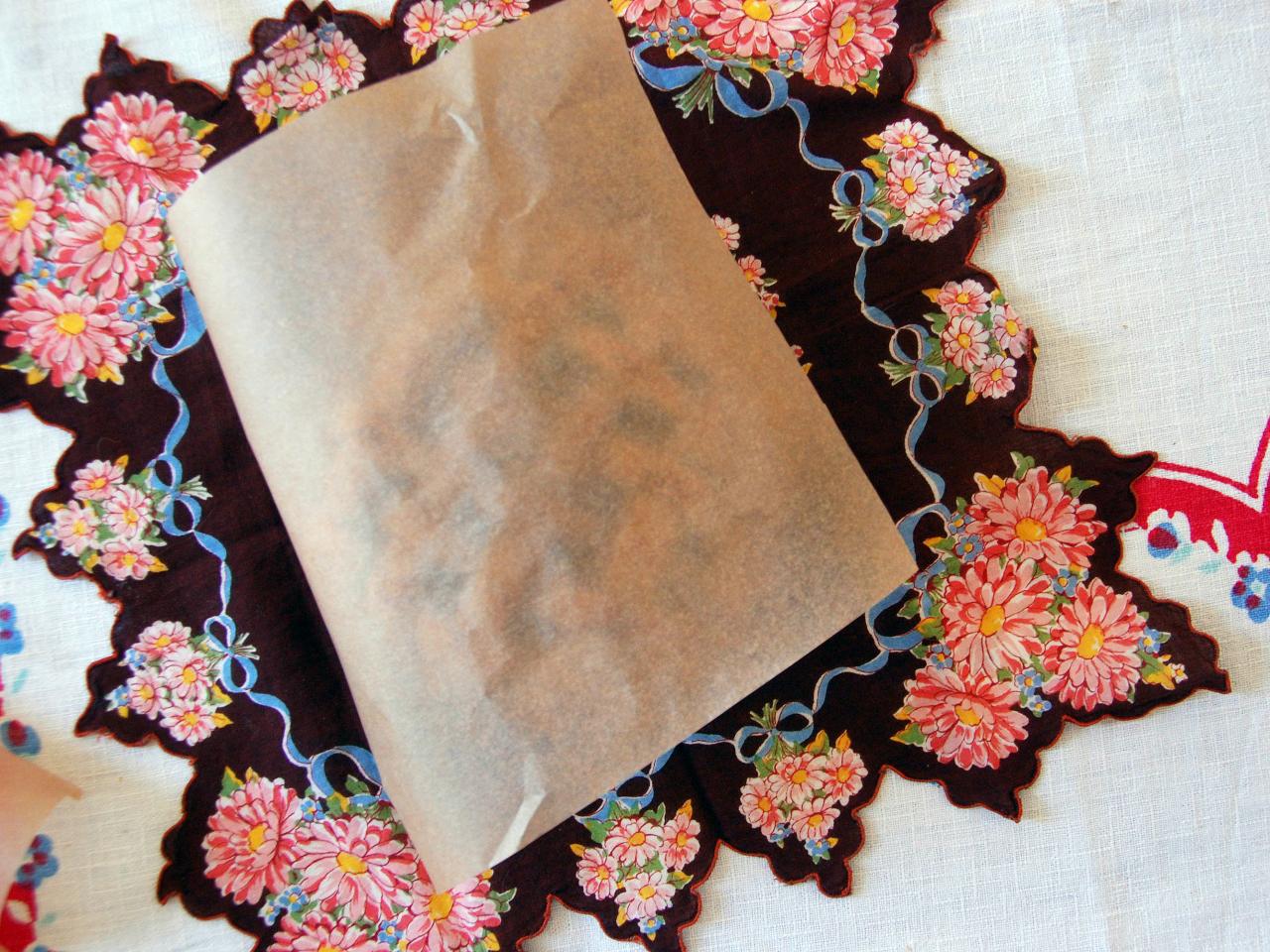 How to Make Miniature Pie Party Favors | HGTV