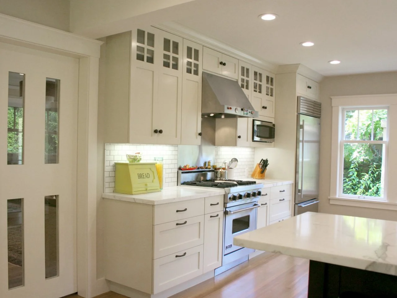 Transitional Kitchen Design Ideas How To Create A Transitional Kitchen