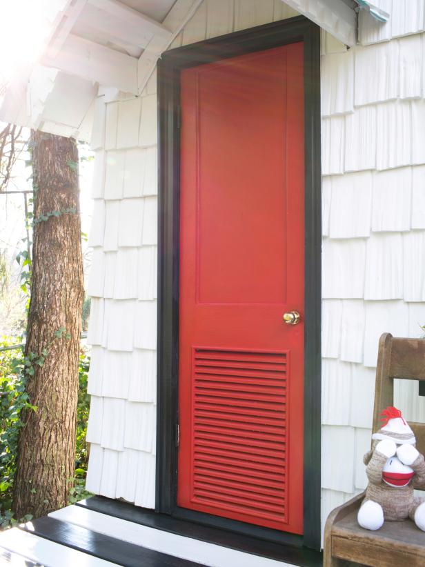 Low-Cost, High-Impact Ways to Dress Up a Playhouse | HGTV