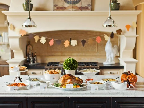 thanksgiving buffet table setting