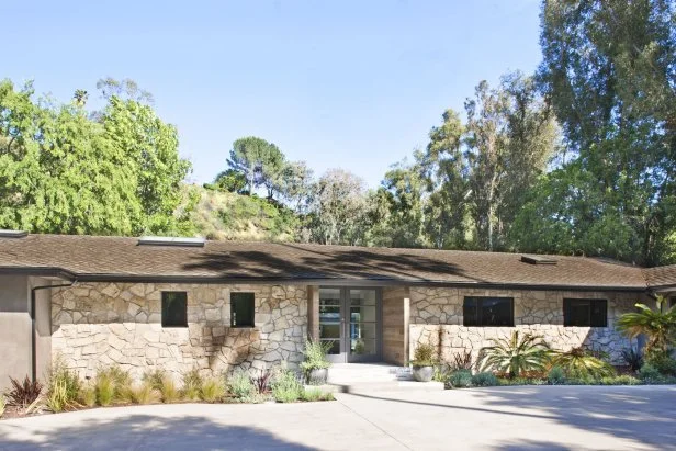 California Ranch Home Designed for Indoor-Outdoor Living | HGTV