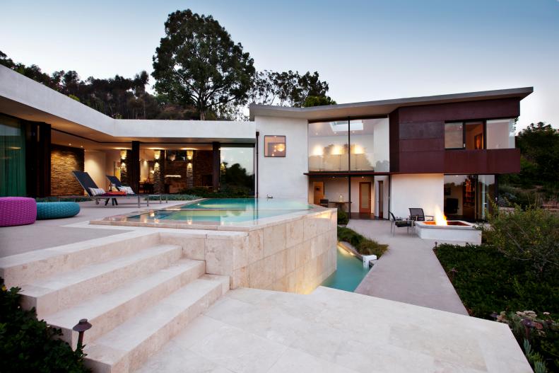 Modern Beachside Home With Outdoor Living Space | Kelly Schandel | HGTV