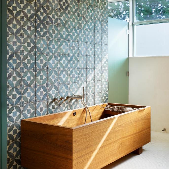 Bathtub Designs, Ideas, & Pictures | HGTV