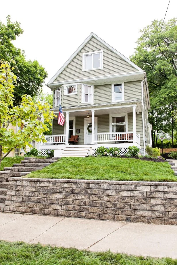 10 Before-and-After Lawn Makeovers | HGTV