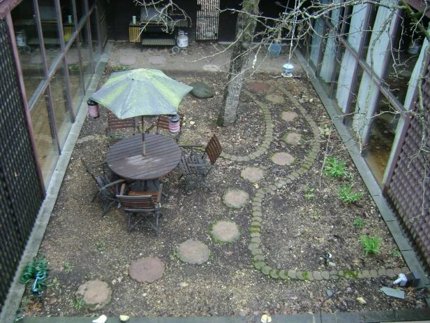 Lifeless Courtyard Gets a Fresh Start | HGTV