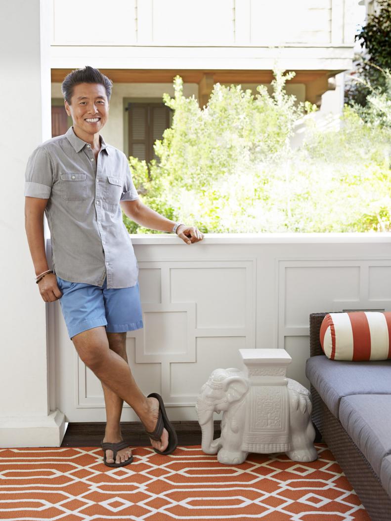 A Tour of Vern Yip's Beach House | Live in Vern's House | HGTV