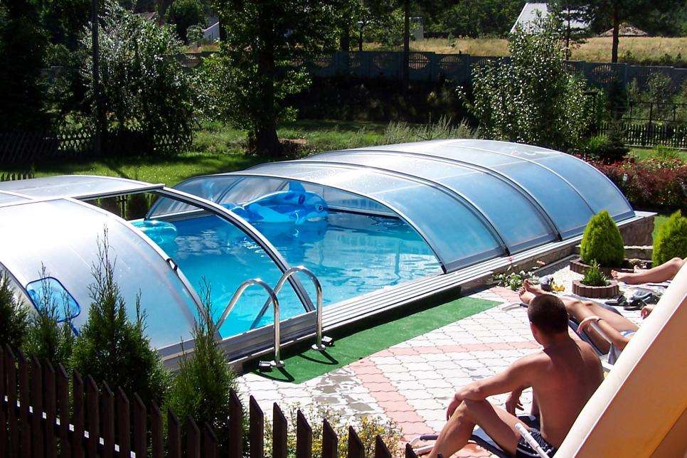 Inspiring Examples of Solariums, Sun rooms and Indoor Swimming Pools | HGTV