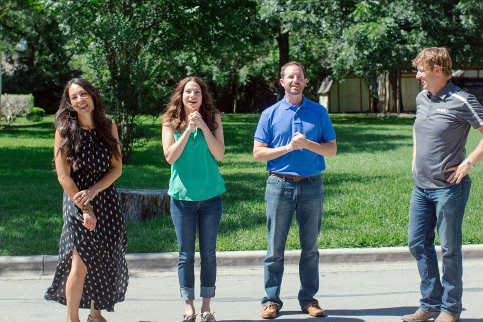 Fixer Upper: Texas-Sized House; Small Town Charm | HGTV's Fixer Upper ...