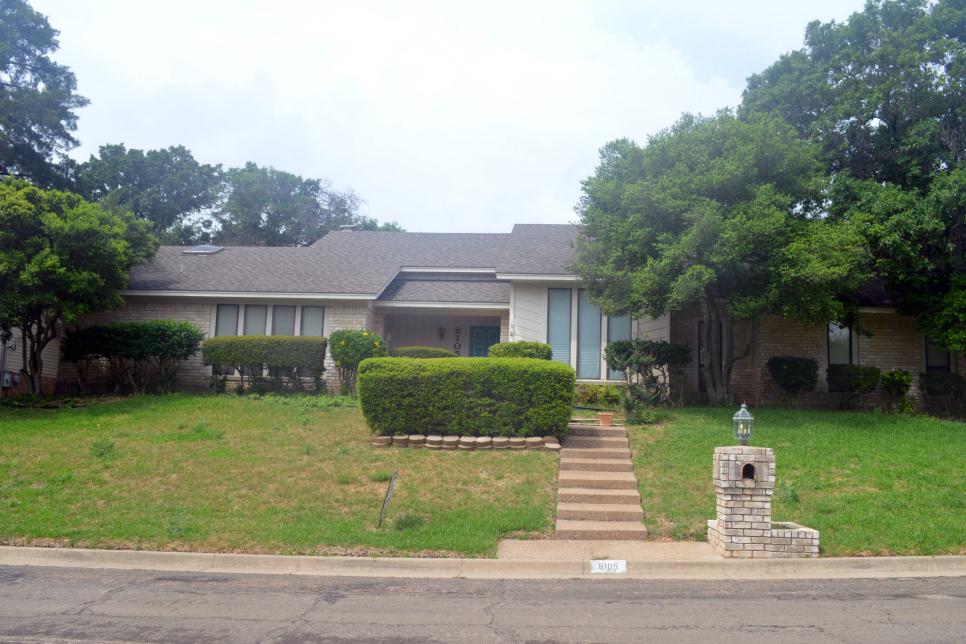 Fixer Upper: A Rush to Renovate an '80s Ranch Home | HGTV's Fixer Upper ...