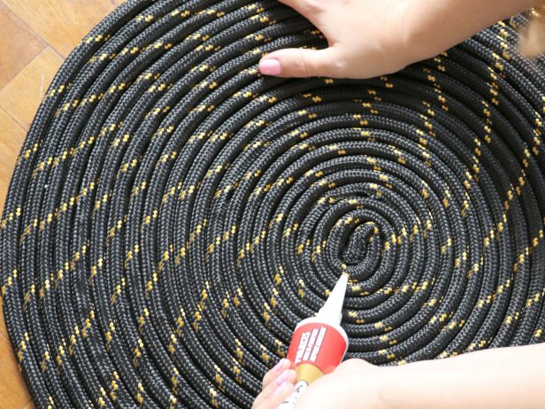 How to Make a Rope Rug | HGTV
