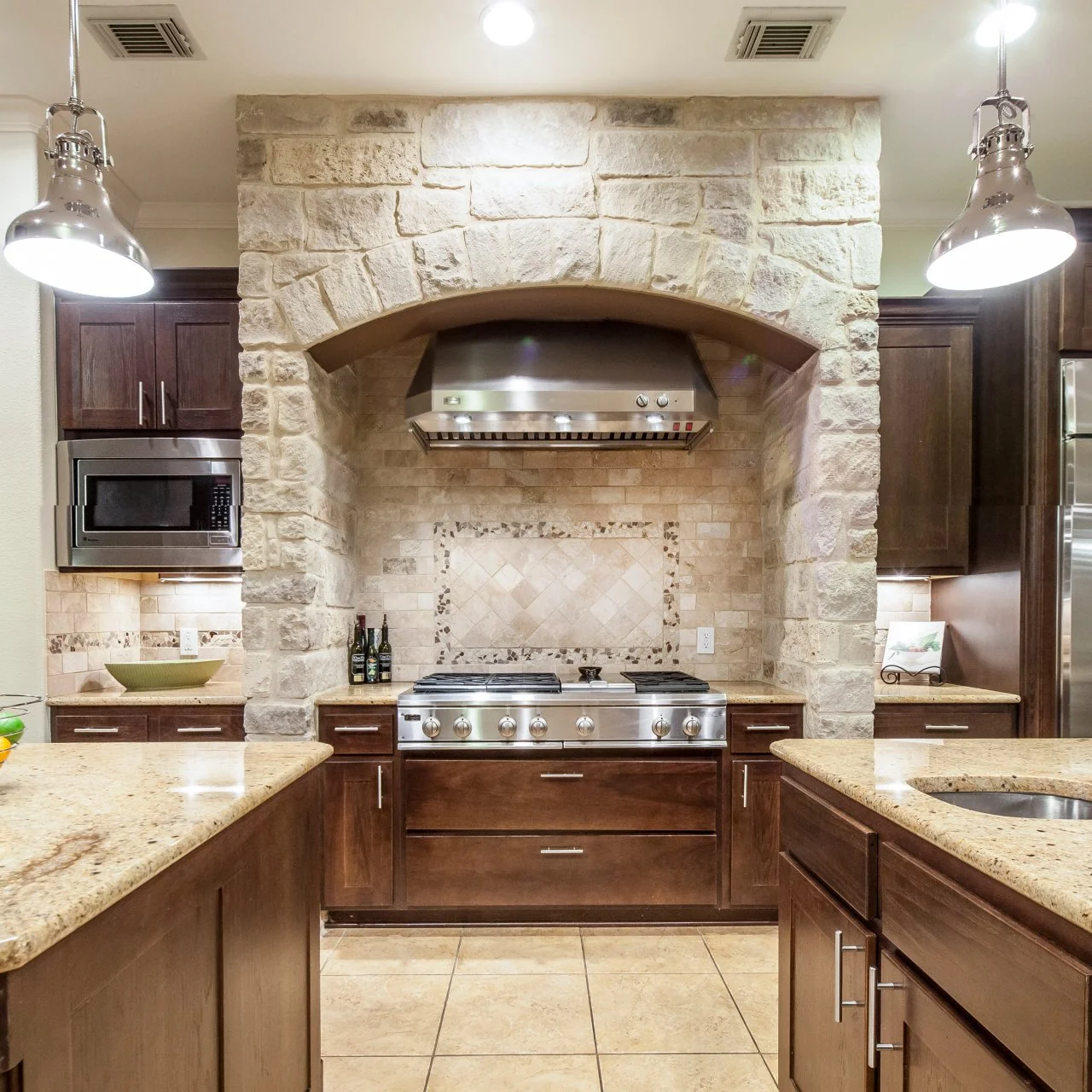 Mediterranean Design Kitchen Island