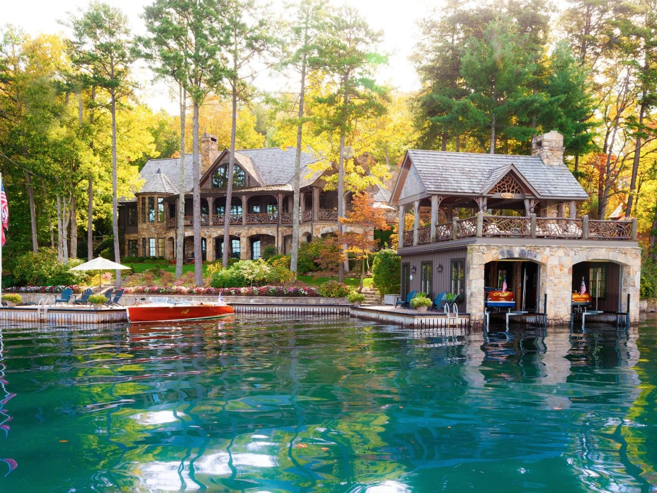 Rustic Lakefront Home Designs A Blissful Lakefront Home In North