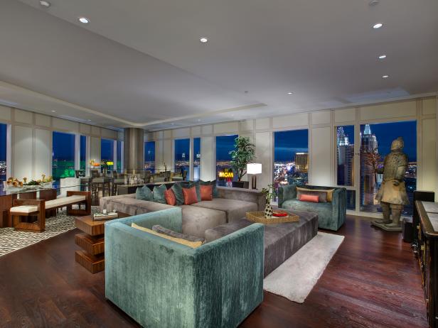 High-Rise Condo Offers Escape From Las Vegas Pace | Lisa Escobar | HGTV
