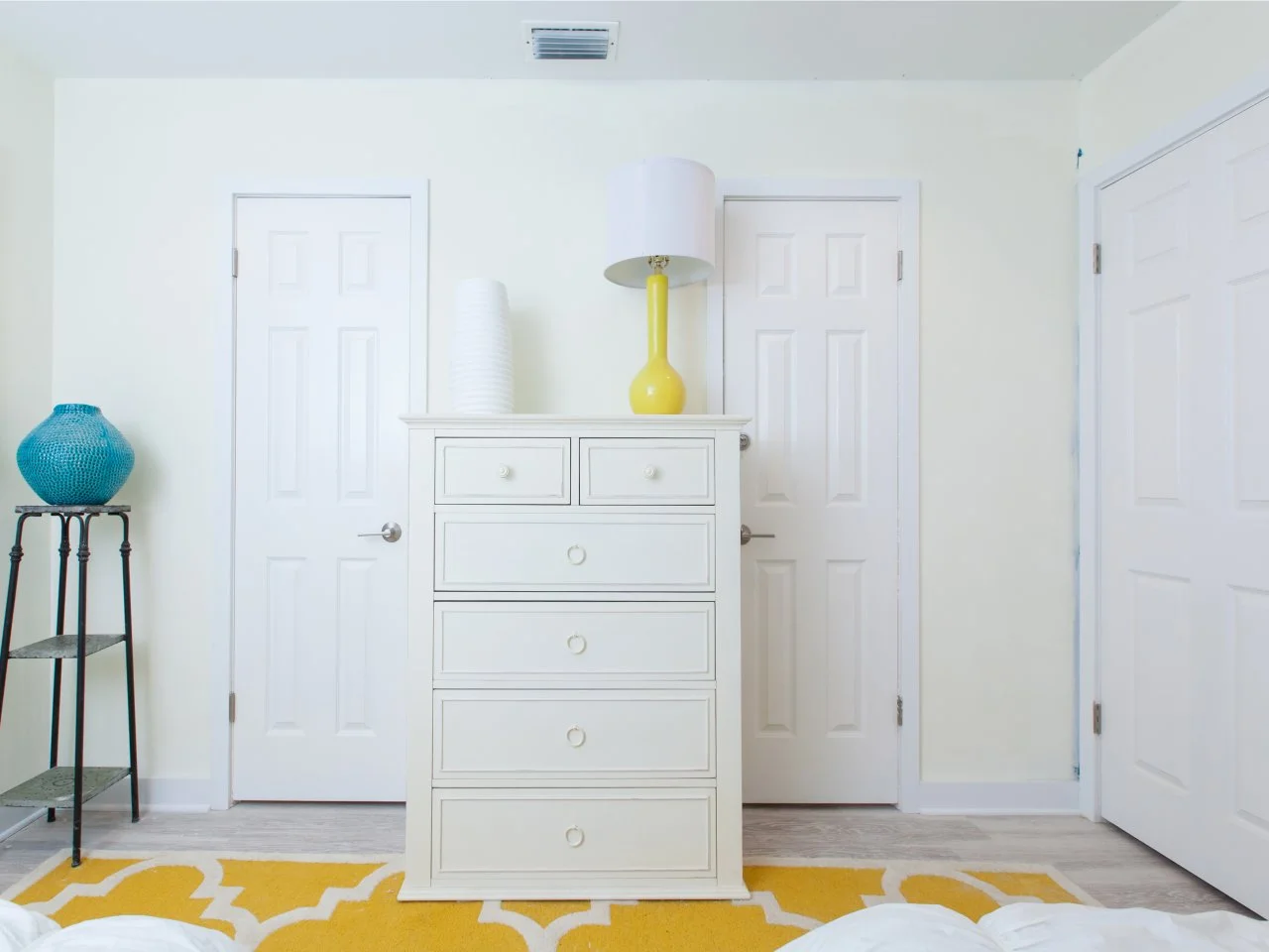 White Paint Colors Hgtv The Best Warm White Paint Colors