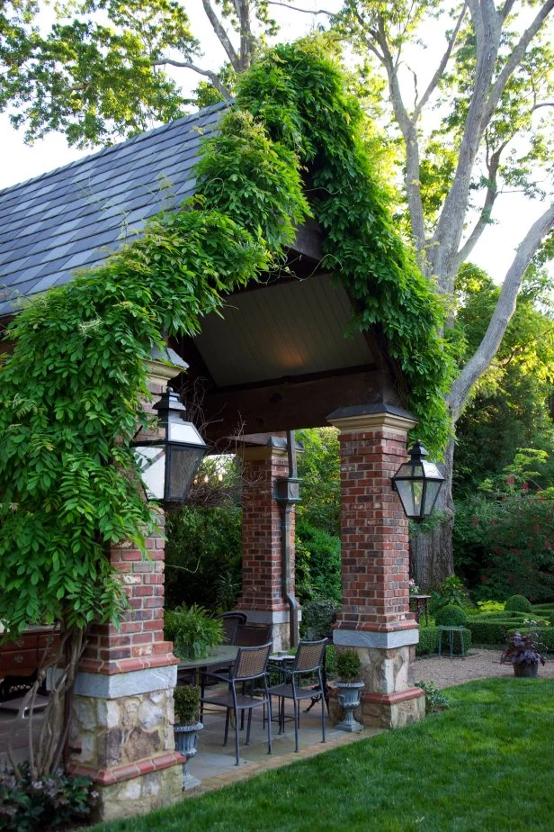 Landscaping With Brick Columns