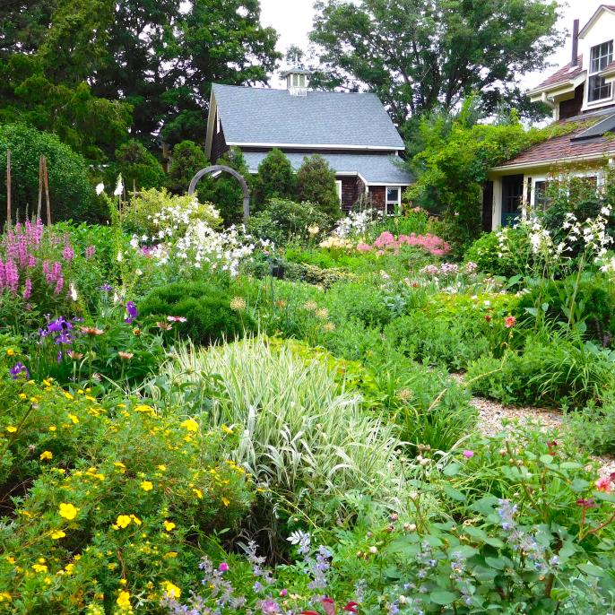 Andrew Grossman | HGTV
