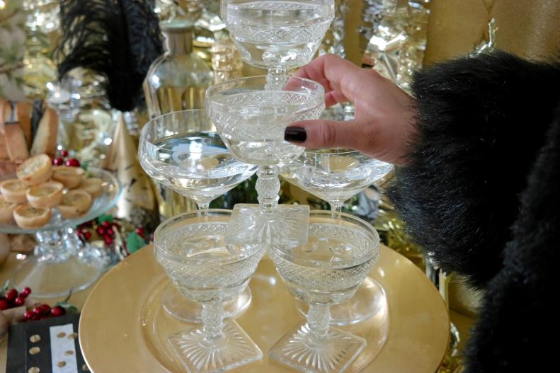 Tips and Ideas for a New Year's Eve Regifting Party | HGTV