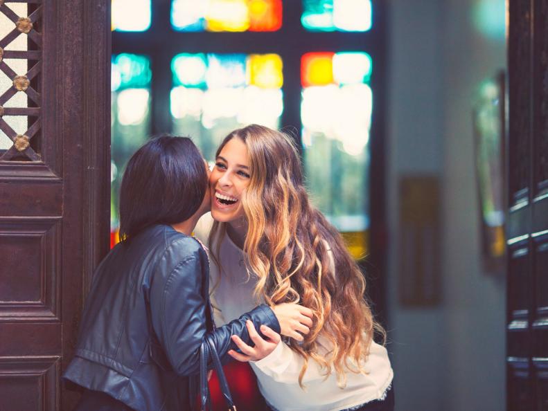 10 Pandora Playlists to Try for Your Next Party | HGTV