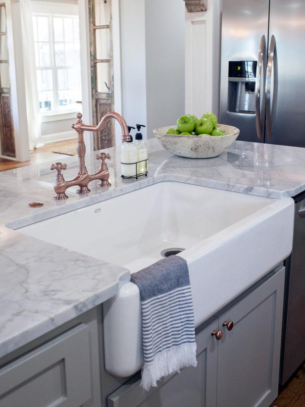Fixer Upper: The Carriage House at The Magnolia B&B | Fixer Upper ...