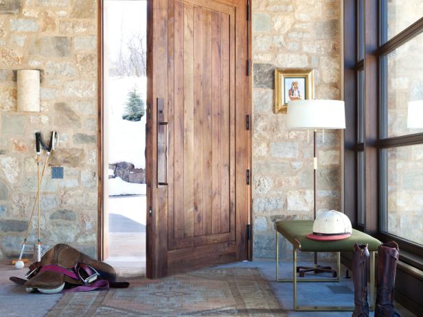 Artisan-Crafted Vacation Home Caters to Crowds in Aspen | Griffith ...