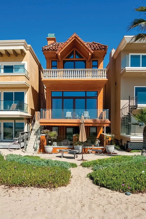 Tour a Contemporary Beach House in Surfside, Calif. | HGTV