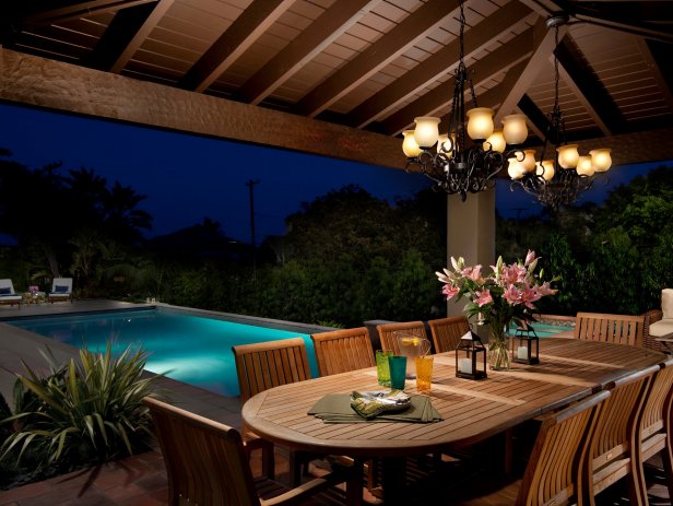 25 Gorgeous Outdoor Chandeliers | HGTV