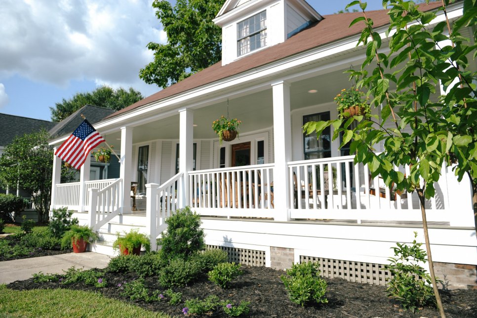 Home Town: Old Home Love, Small Town Living | Home Town | HGTV