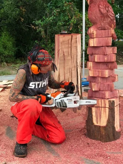 Chainsaw Artist and Creative Genius Meet Griffon Ramsey HGTV