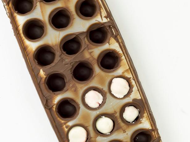 How to Make Ice Cube Tray Chocolate Covered Cherries | HGTV