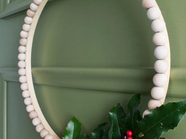 3 Holly Crafts for the Holiday Season | HGTV