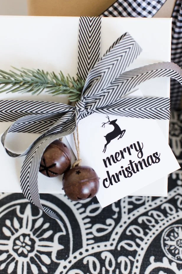 10 Creative Tips for Holiday Gift Wrapping | HGTV