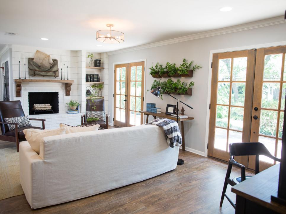 Fixer Upper: California Dreamin' in the Waco, Texas Suburbs | Fixer ...