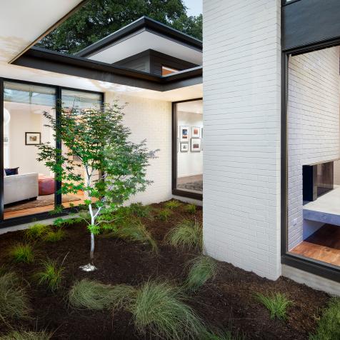 Allison Burke | HGTV